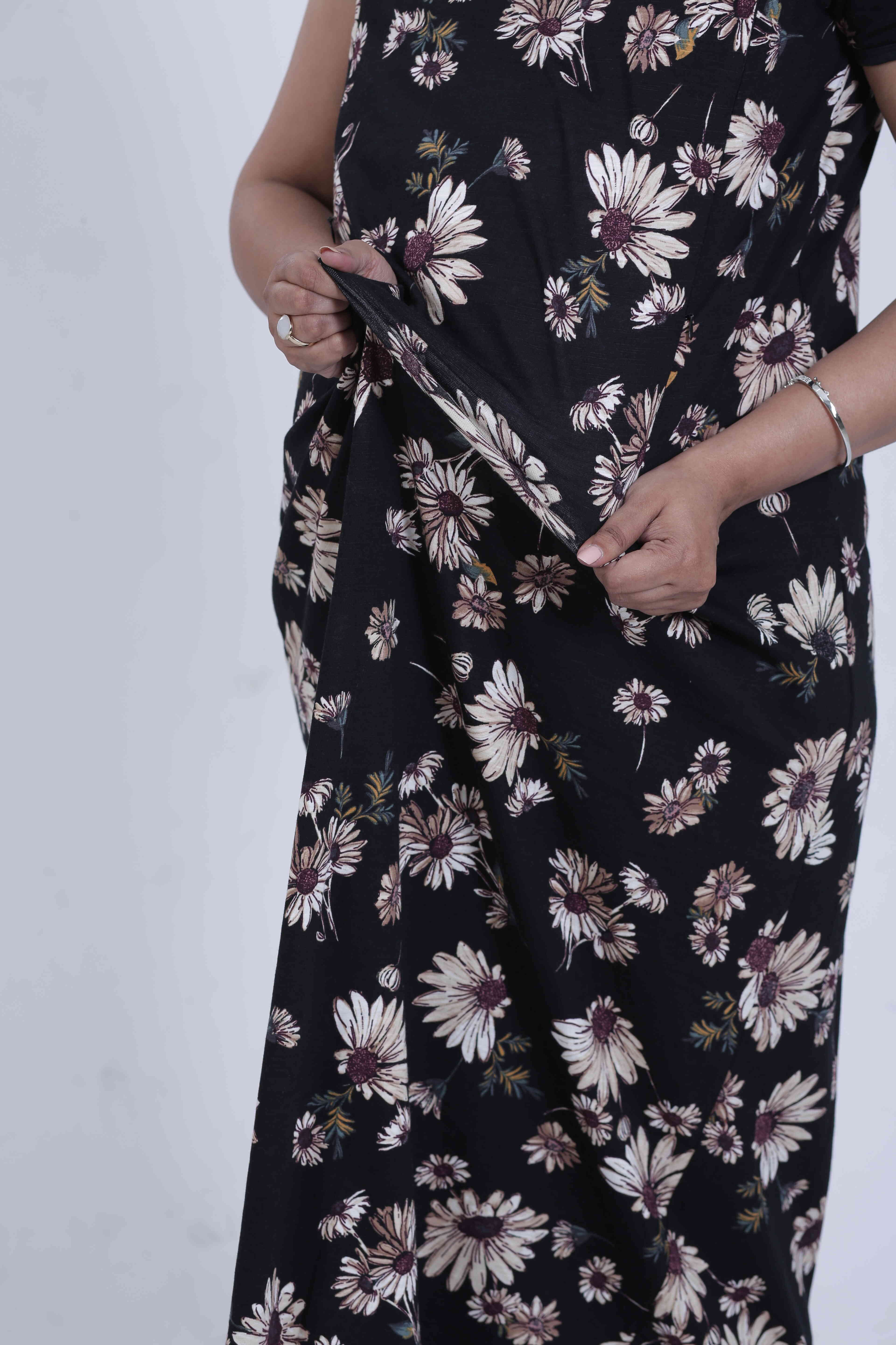 Black floral stretchable feeding nighty